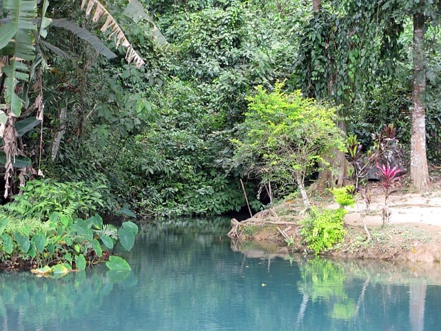 Backpacking Vang Vieng: Budget Travel Guide 2023 - A Backpacker's World
